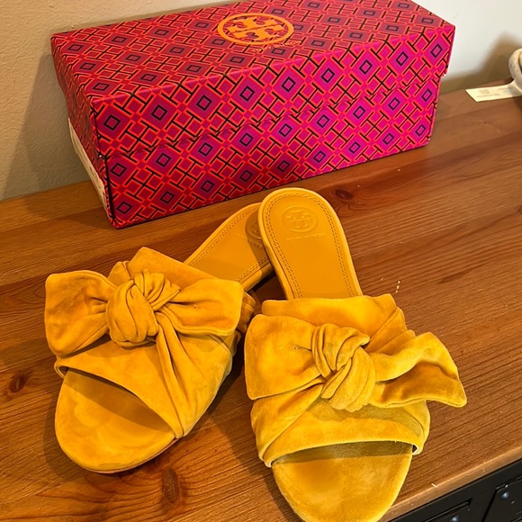 Tory Burch Shoes Tory Burch Annabelle Bow Slide Dusty Cassia Size 8 Poshmark